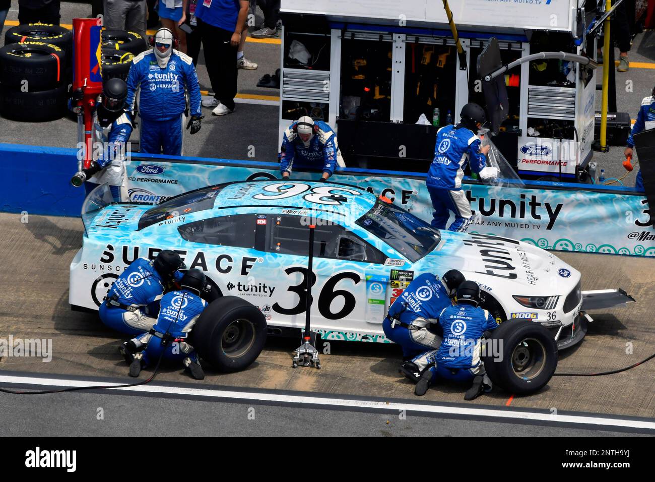 #36: Matt Tifft, Front Row Motorsports, Ford Mustang Surface Sunscreen ...