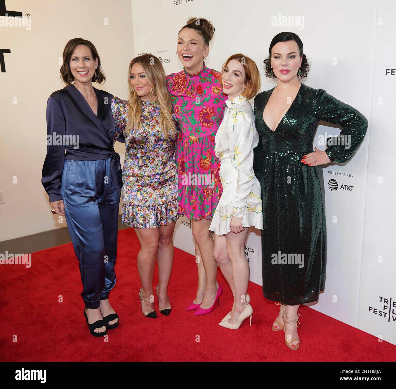 Photo by: John Nacion/STAR MAX/IPx 2019 4/25/19 Miriam Shor, Hilary ...