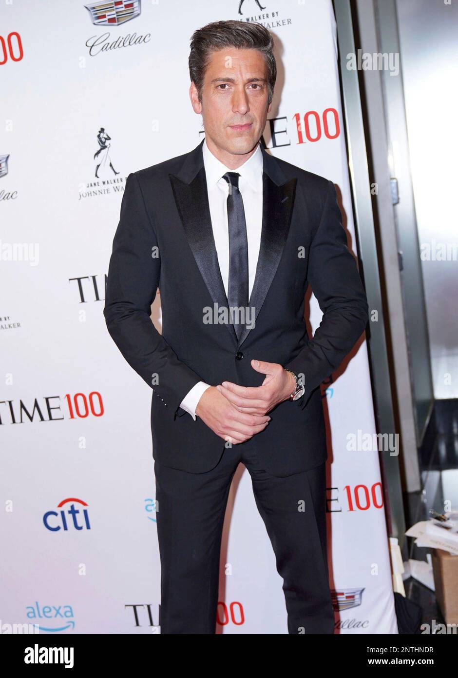 Photo by: zz/John Nacion/STAR MAX/IPx 2019 4/23/19 David Muir at the ...