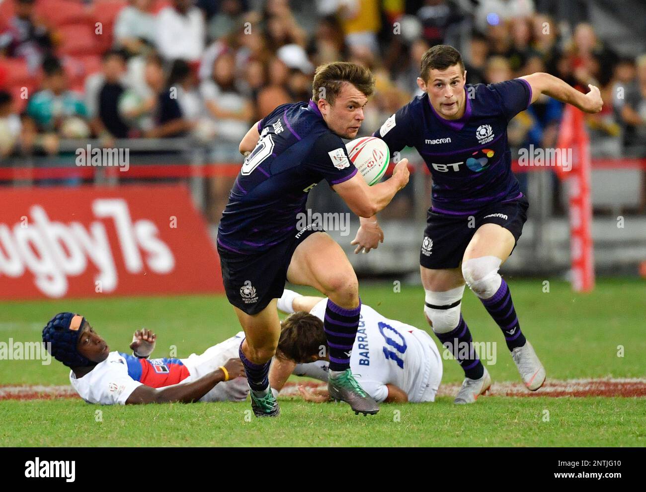 Scotland's Gavin Lowe makes break during the HSBC Singapore Rugby ...