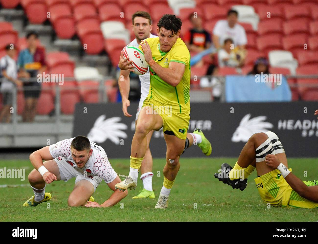 Australia's Simon Kennewell makes a break during the HSBC Singapore ...