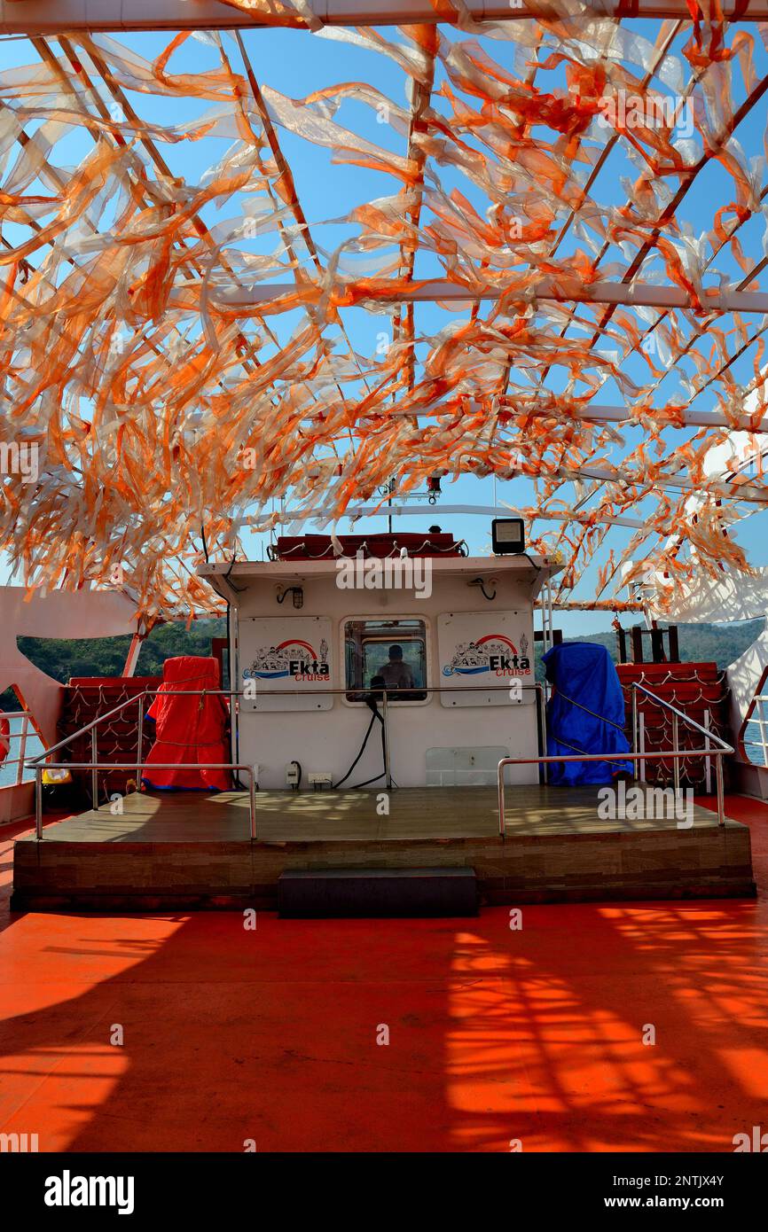 Ekta Cruise, Statue Of Unity, colossal statue of Vallabhbhai Patel, tallest statue in the world ...