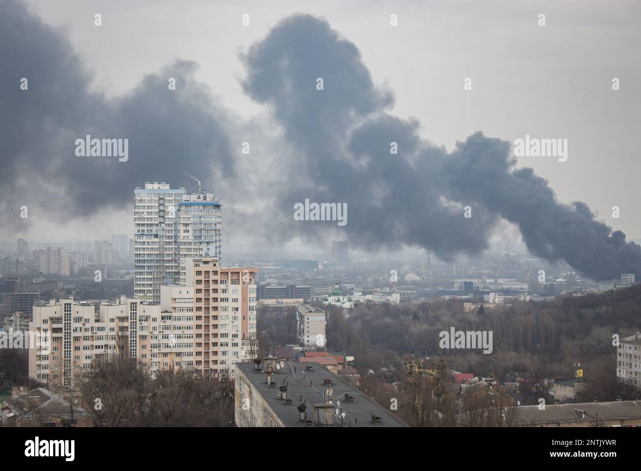 Damaged destruction military smoke smoke hi-res stock photography and ...
