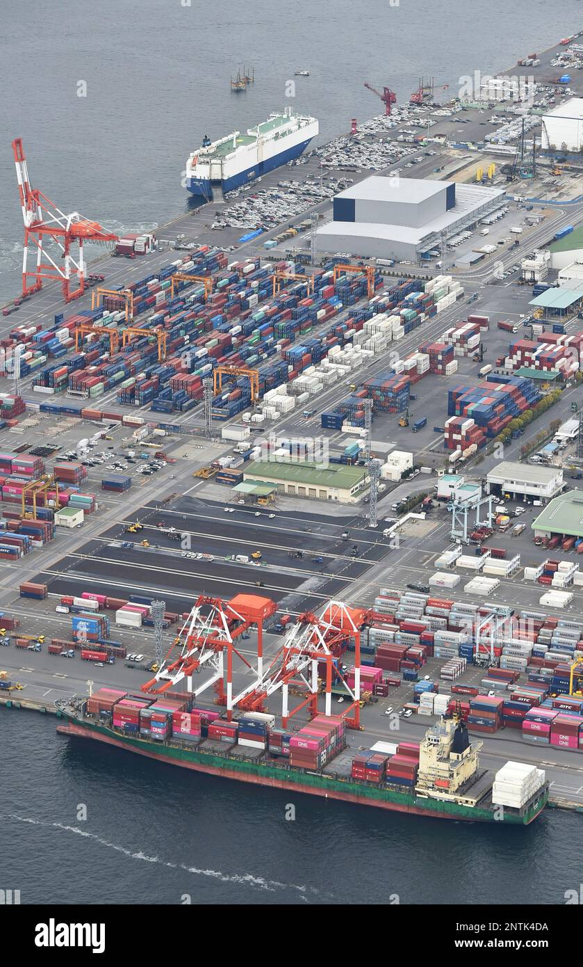 An aerial photo shows Yumeshima Container terminal operated by Dream ...
