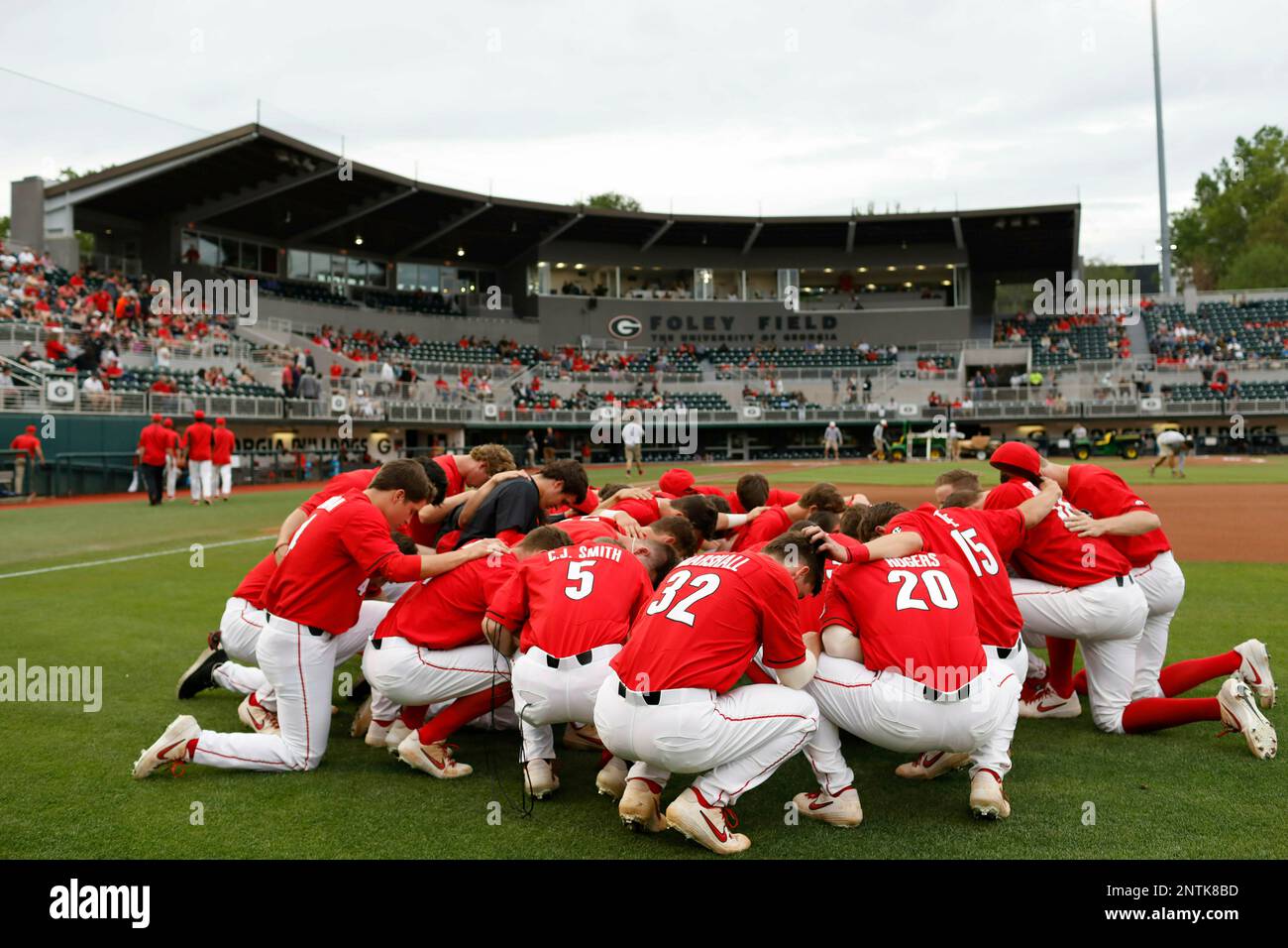 Pregame prayer hi-res stock photography and images - Alamy