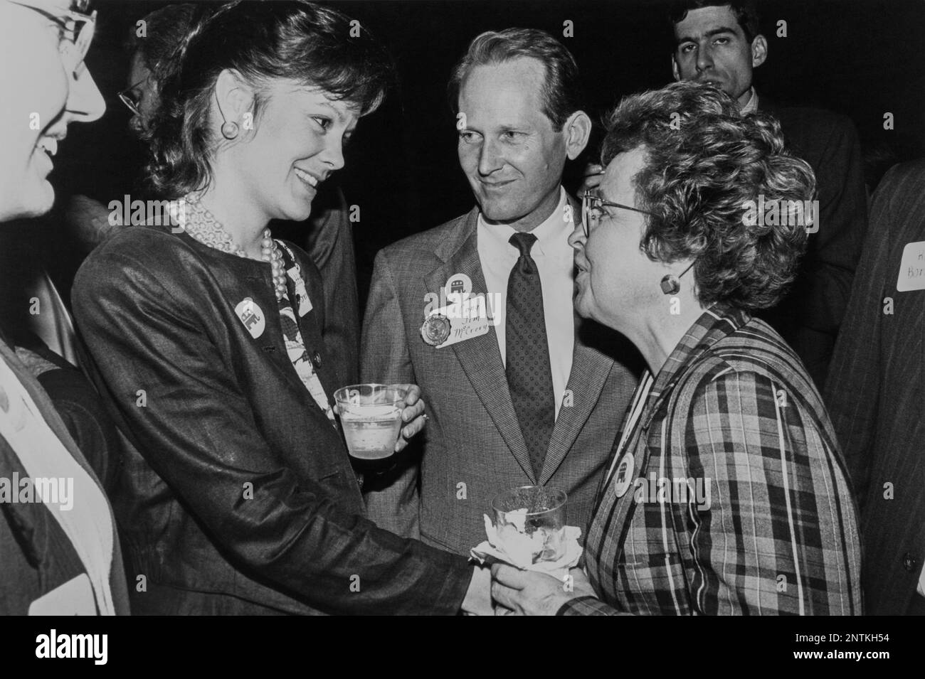 Rep. Jim McCrery, R-La., and new wife Mary Johnette with Rep. Nancy ...