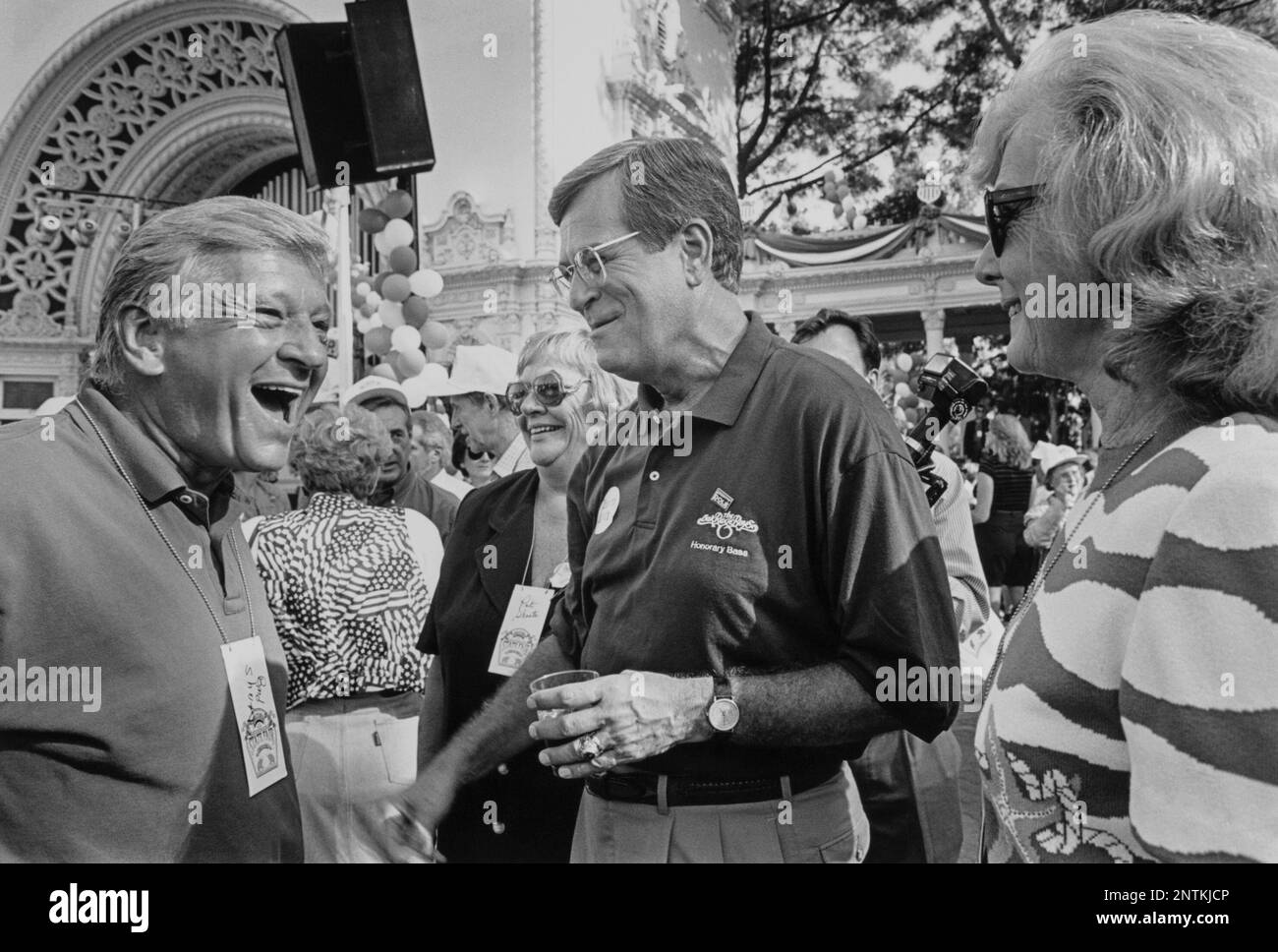Rep. Bud Shuster, R-Pa., Sen. Trent Lott, R-Miss., and Ann Eppard, Ex ...