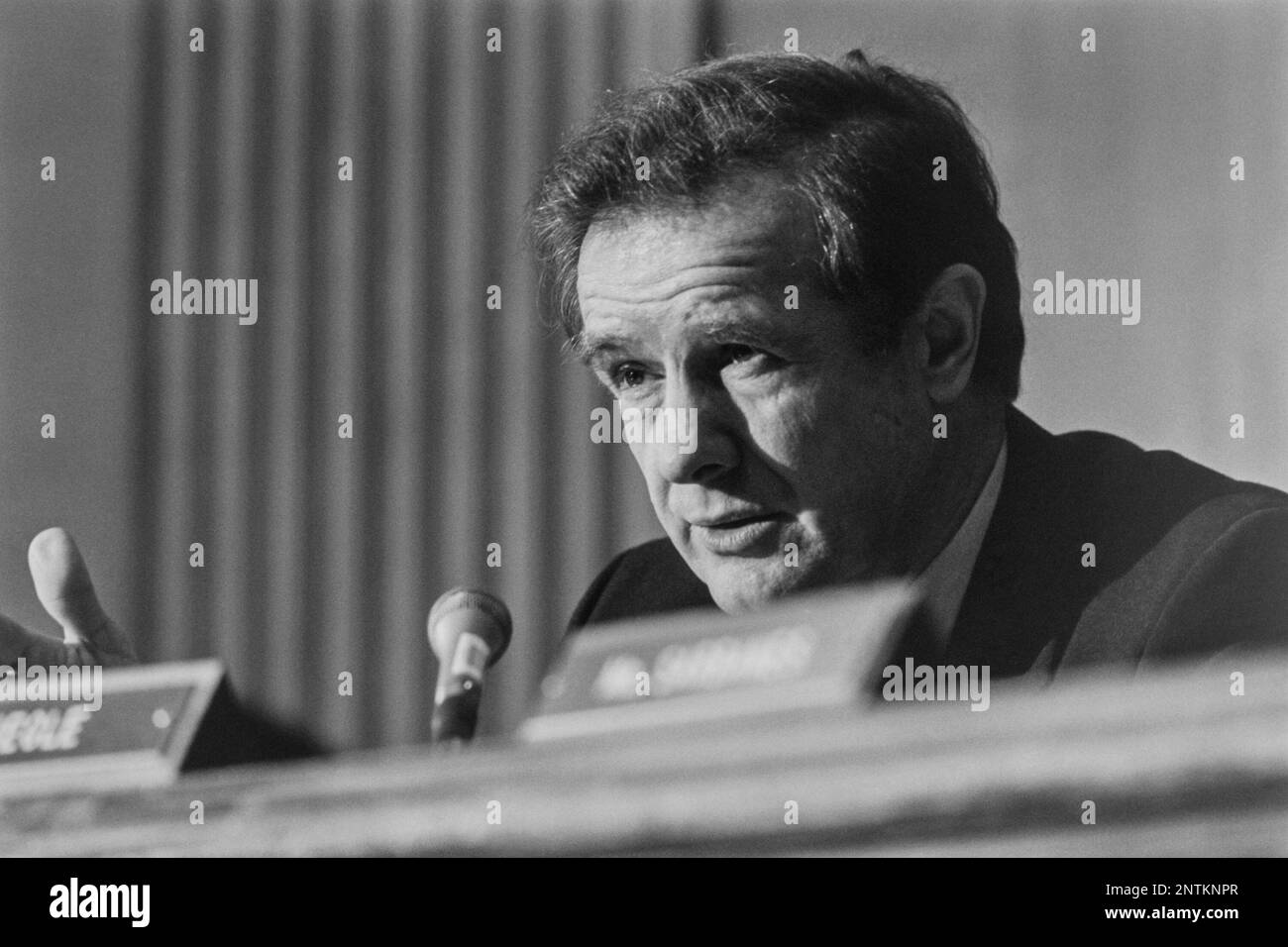Sen. Donald W. Riegle, D-Mich., on June 17, 1993. (Photo by Laura ...