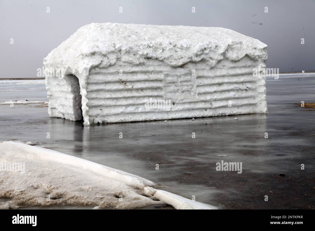 Snow houses melt and sink into water in the Gaojia Lake scenic spot in ...