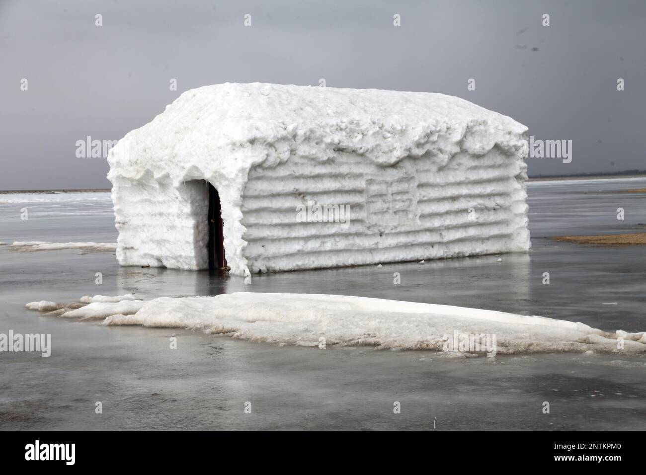 Snow houses melt and sink into water in the Gaojia Lake scenic spot in ...