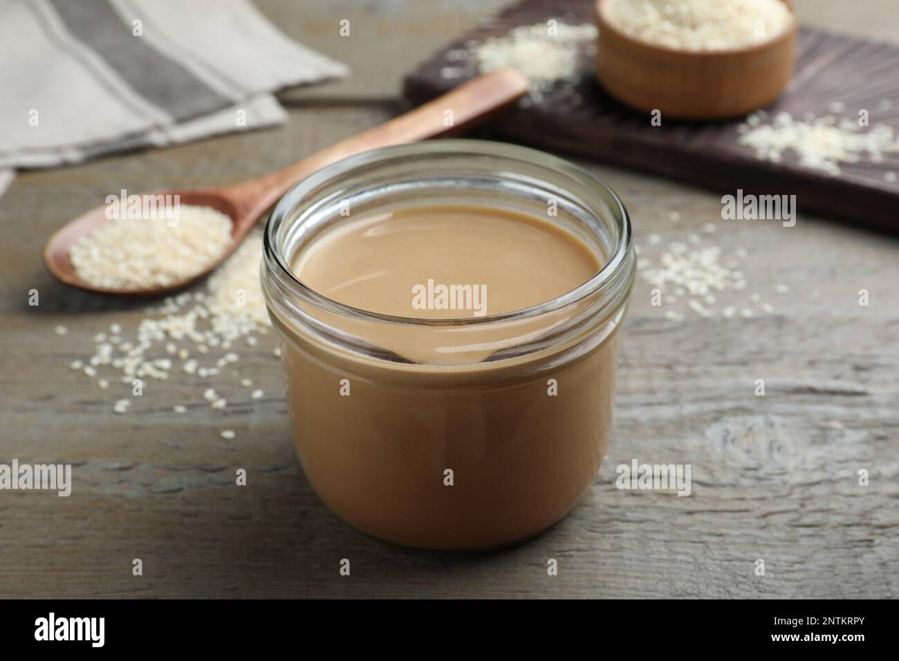 Sesame seed paste hi-res stock photography and images - Alamy