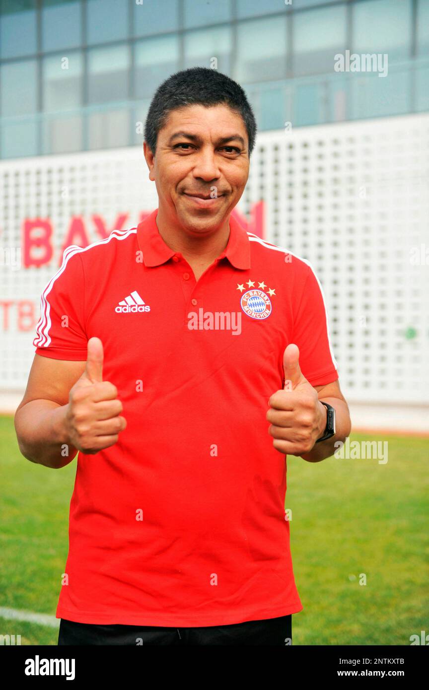 Giovane Élber, a retired Brazilian footballer and ambassador for the FC ...