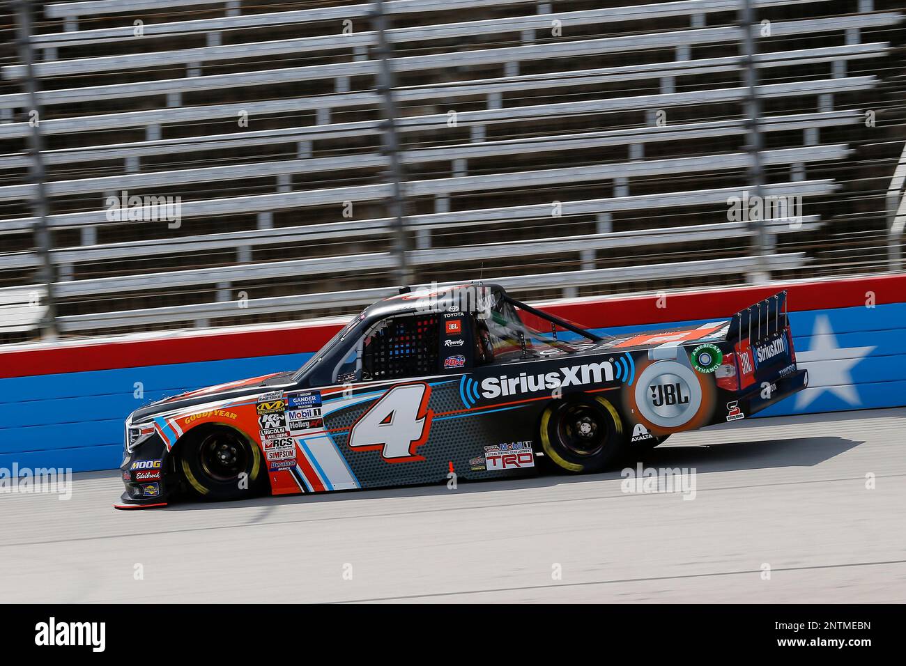 #4: Todd Gilliland, Kyle Busch Motorsports, Toyota Tundra JBL/SiriusXM ...