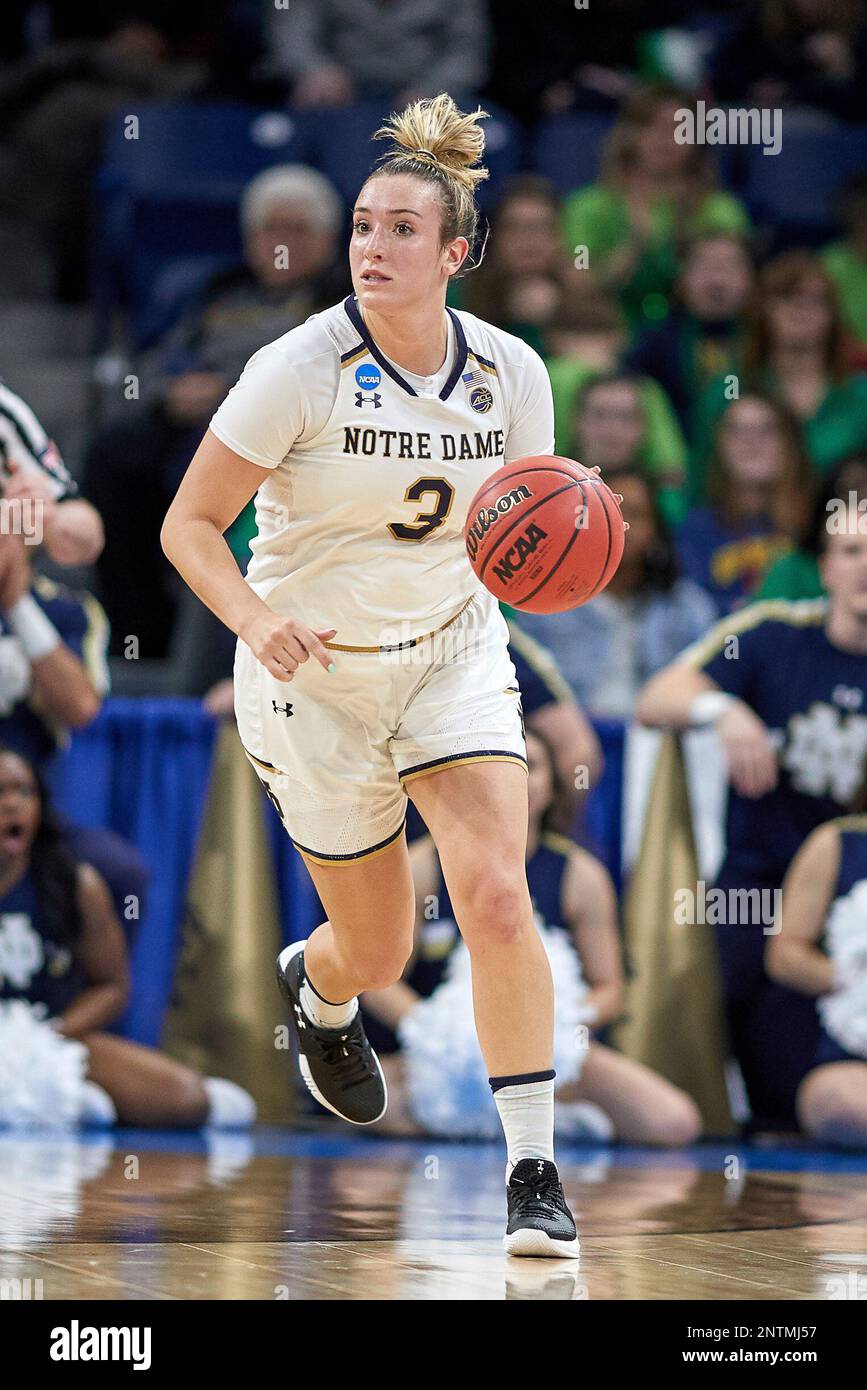 CHICAGO, IL - MARCH 30: Notre Dame Fighting Irish guard Marina Mabrey ...