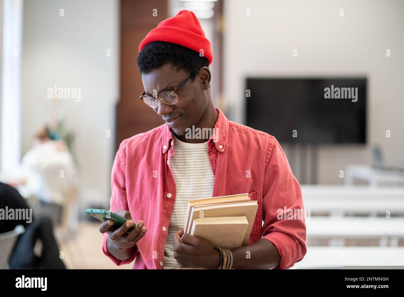 Virtual textbooks hi-res stock photography and images - Alamy