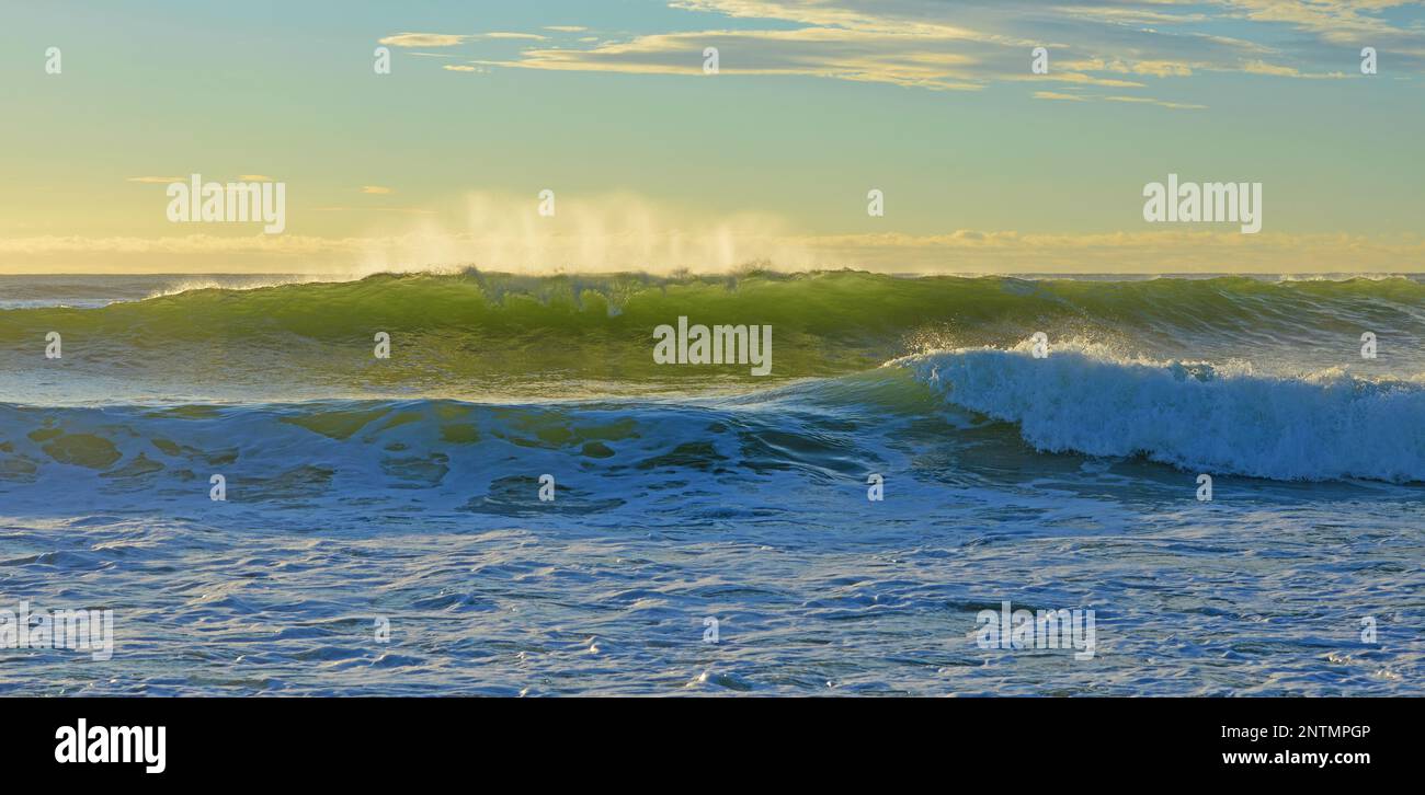 AUSTRALIAN EASTERN OCEAN Stock Photo - Alamy