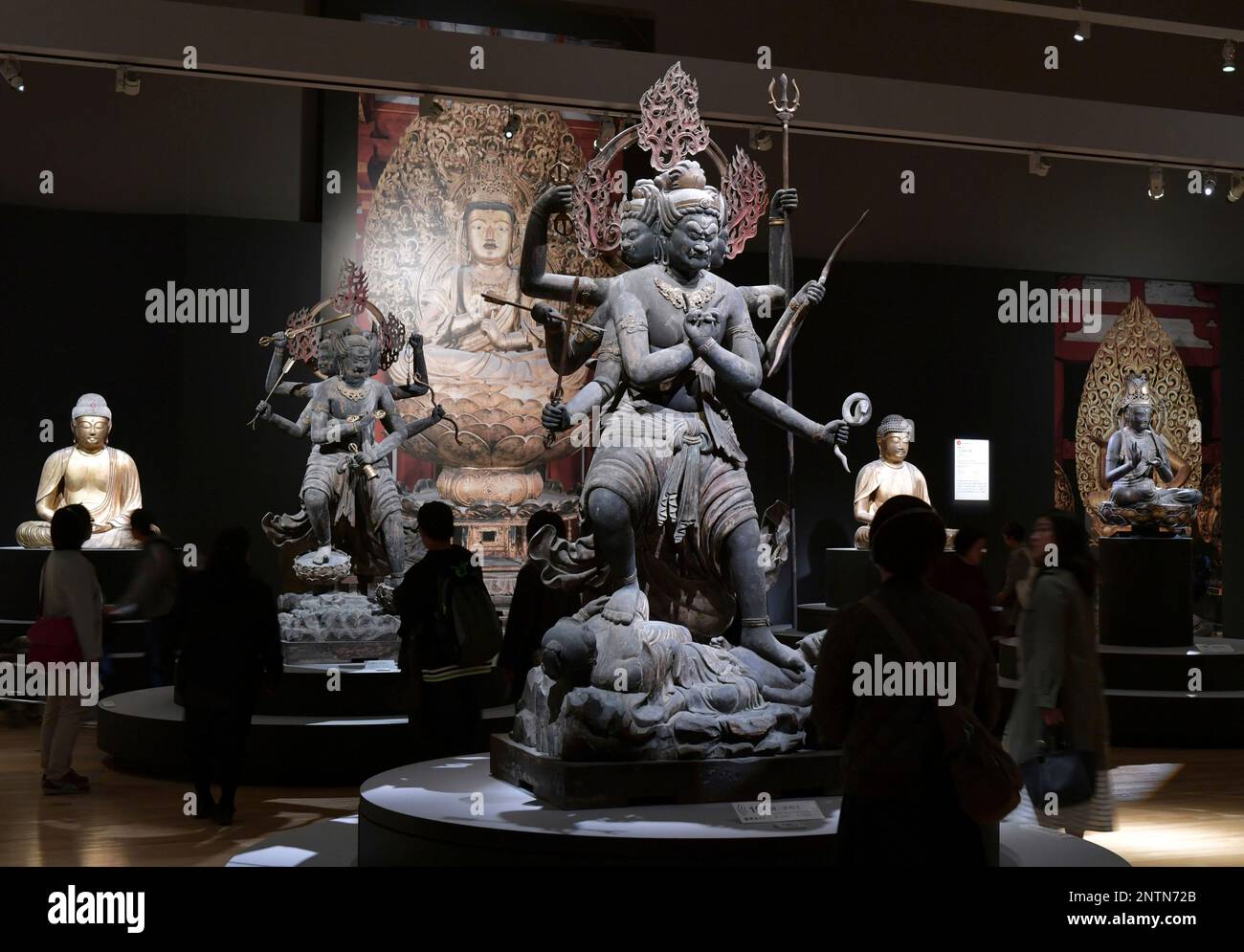 The standing Gozanze Myoo, a designated national treasure, and other ...