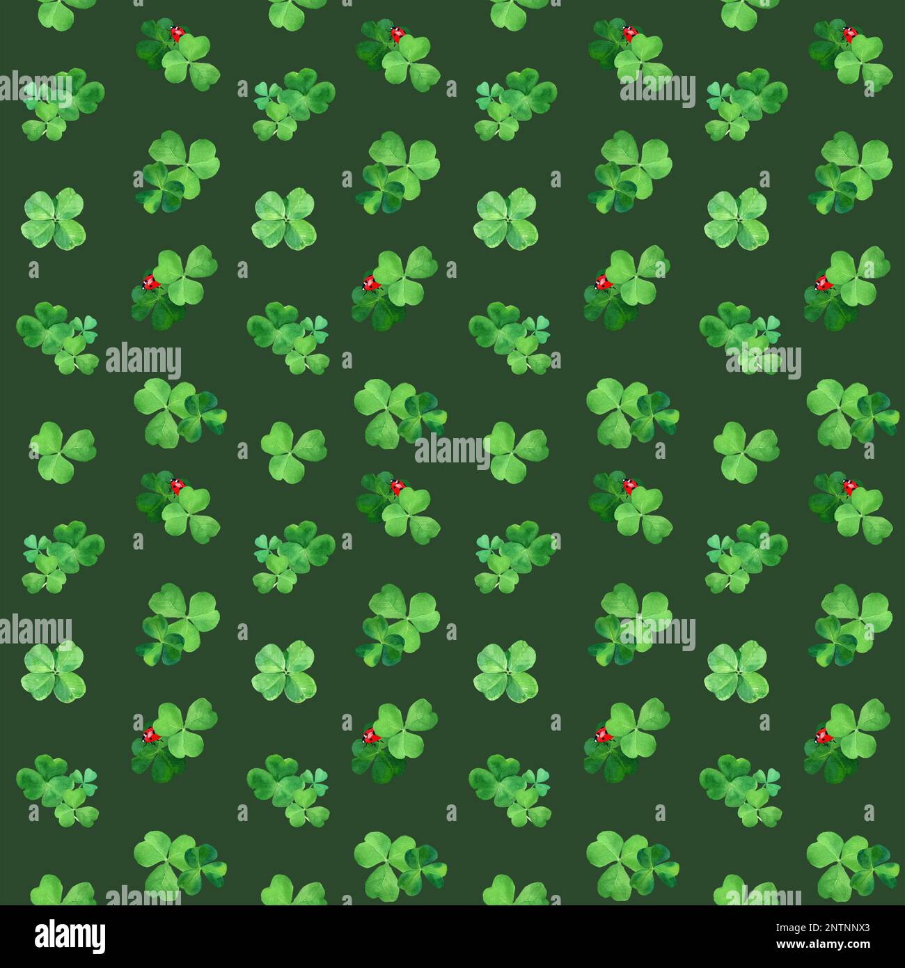 Seamless pattern with watercolor clover and ladybugs. Hand drawn spring ...