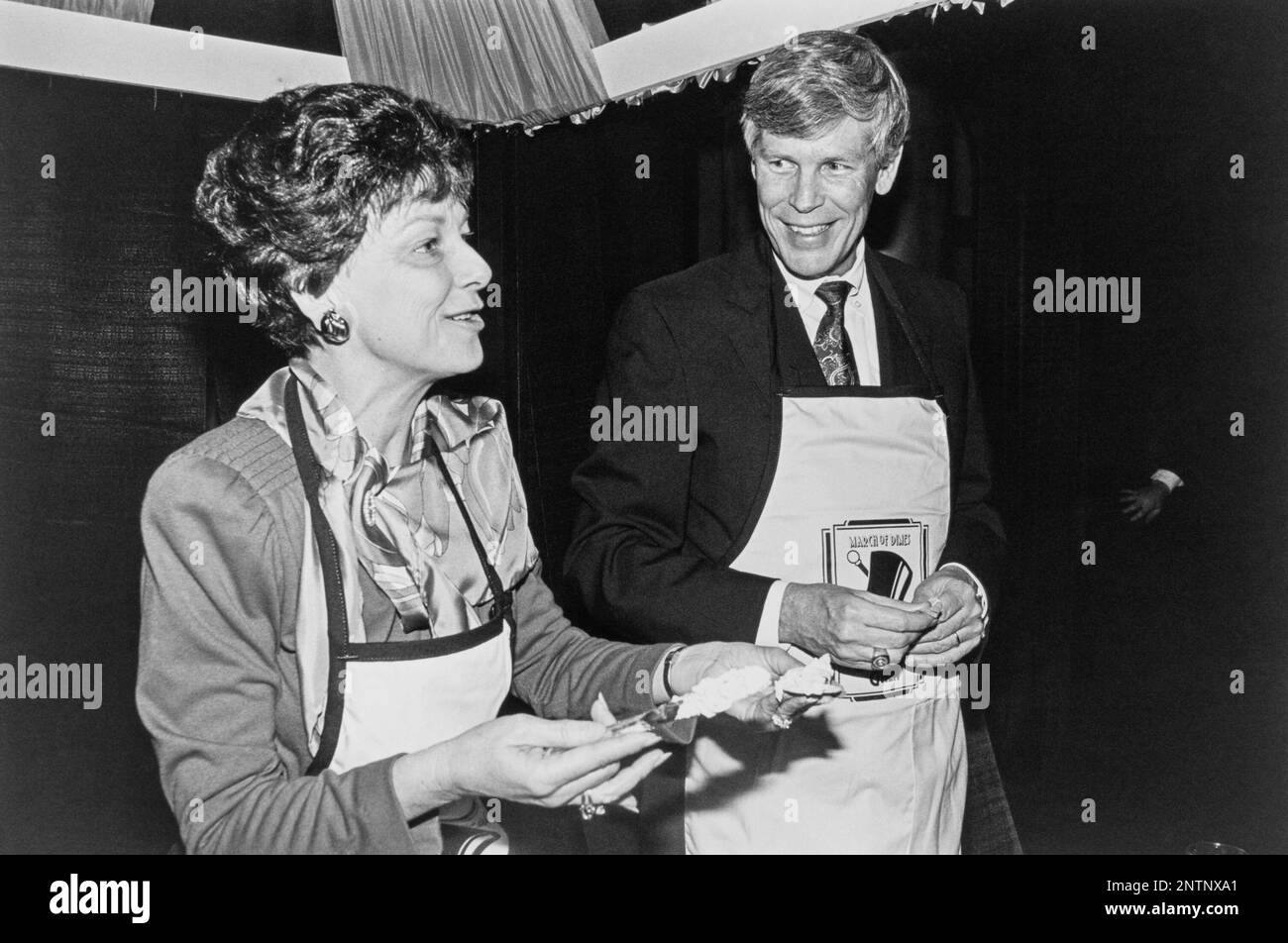 Sen. Connie Mack III, R-Fla. and wife Priscilla serve appetizer pie ...