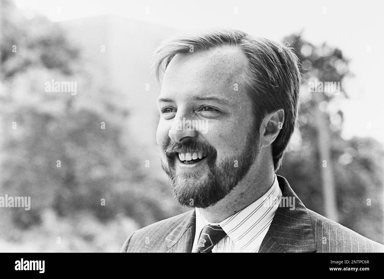 Vice president of wells fargo bank hi-res stock photography and images ...
