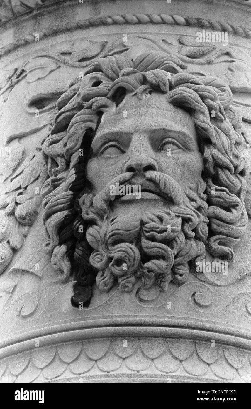 Face of Jupiter carved in 10FZ stone urns on backside of Supreme Court ...
