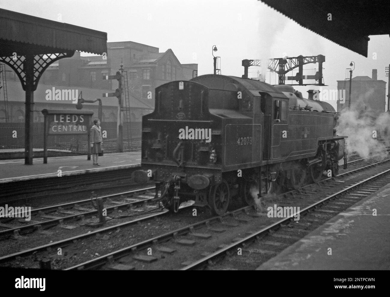 Leeds central railway station Black and White Stock Photos & Images - Alamy Leeds central railway station Black and White Stock Photos & Images - Alamy