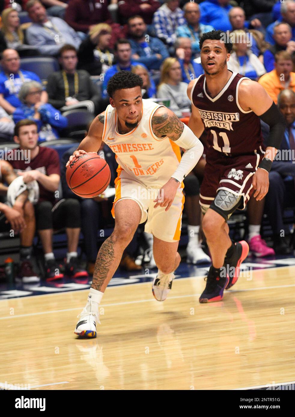 March 15, 2019; Tennessee Volunteers guard Lamonte Turner (1) drives ...