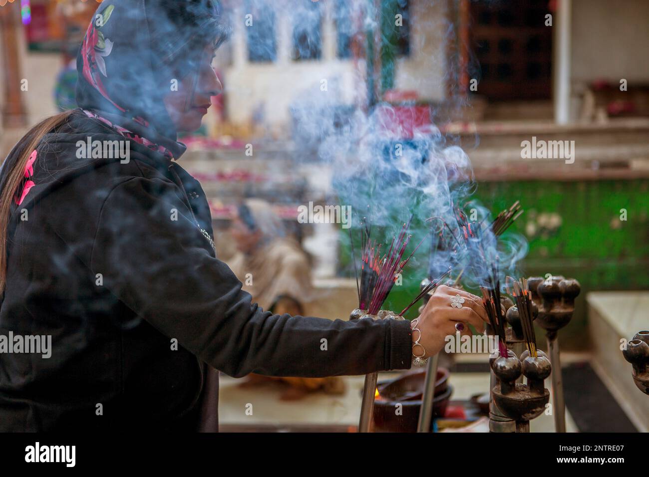 Incense offering, in Hazrat Nizamuddin Dargah, Delhi, India Stock Photo ...