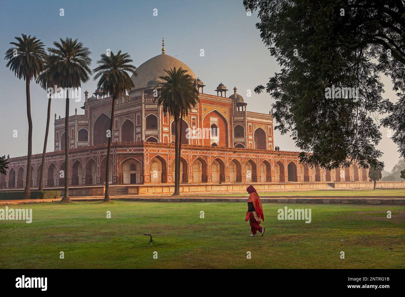 Humayuns tomb complex buildings hi-res stock photography and images - Alamy