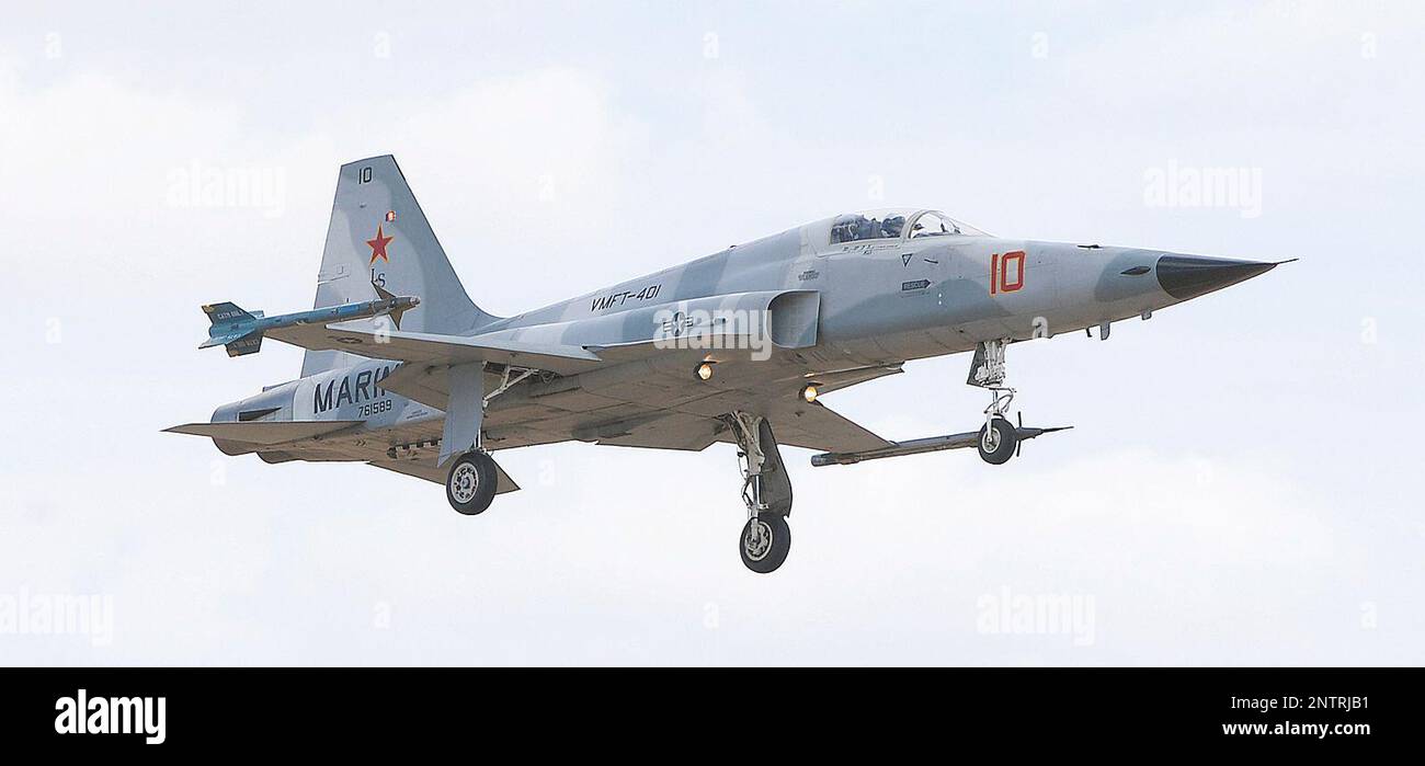 A U.S. Marine Corps VMFT-401, F-5N Tiger II, makes an approach at ...