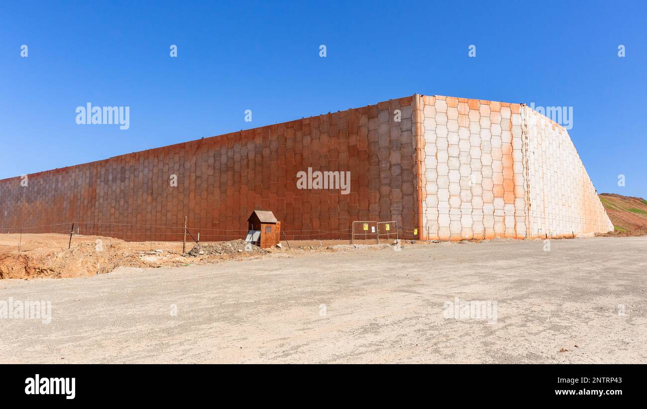 Construction Large Infrastructure New Concrete Retaining inter locking ...