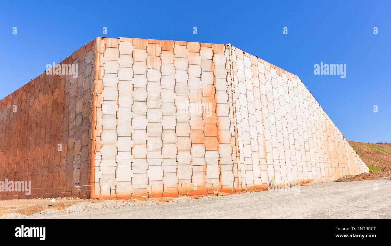 Construction Large Infrastructure New Concrete Retaining inter locking ...