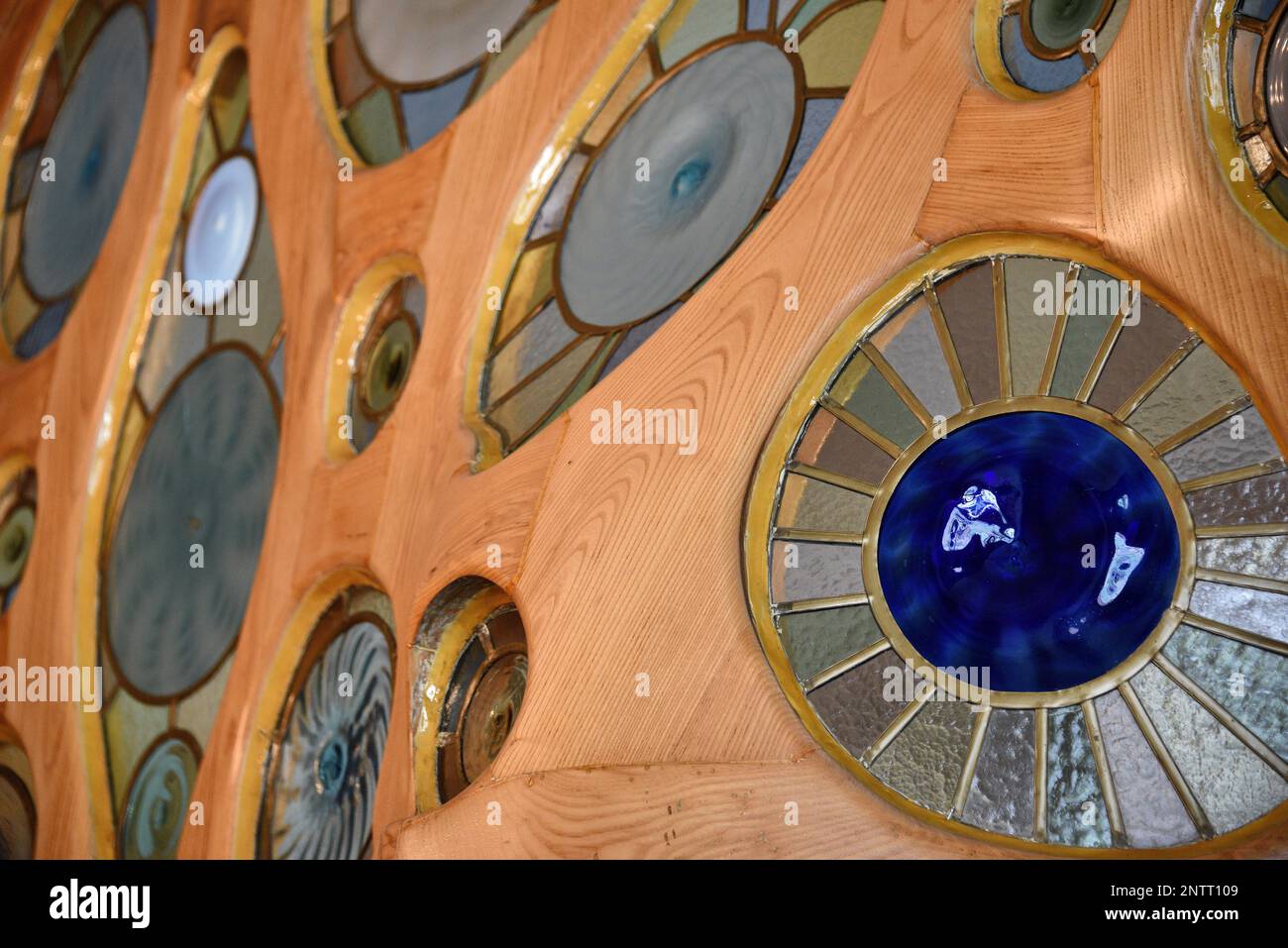 Amazing mosaics and architectural interior design, colourful art ...