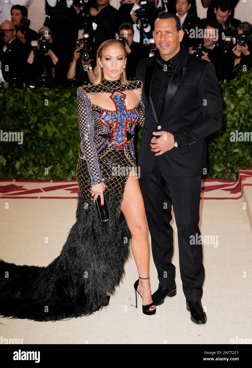 Photo by: XPX/STAR MAX/IPx 2019 5/7/18 Jennifer Lopez and Alex ...