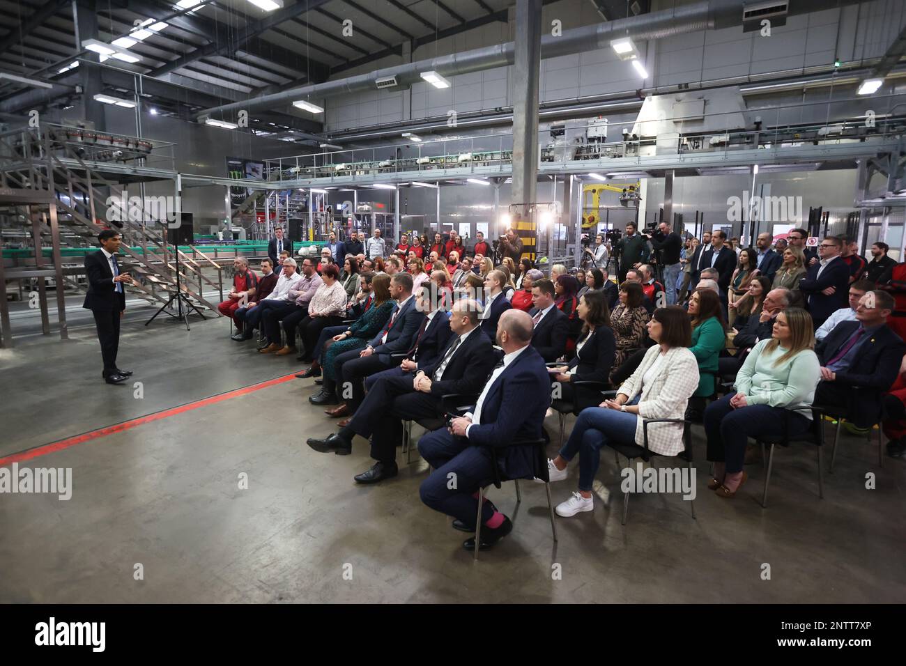 Prime Minister Rishi Sunak holds a Q&A session with local business ...