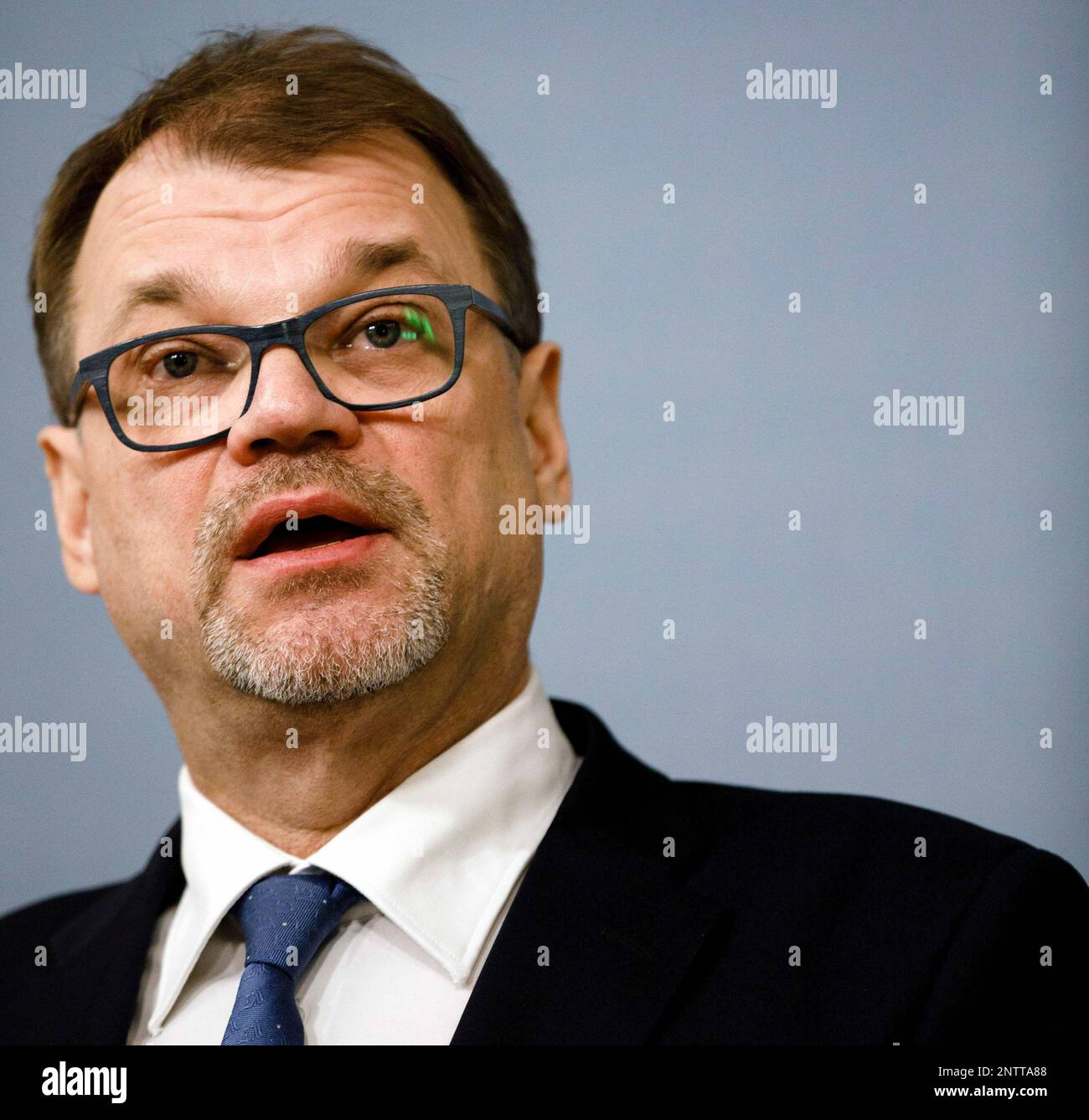 Finnish Prime Minister Juha Sipila announces his cabinet's resignation ...