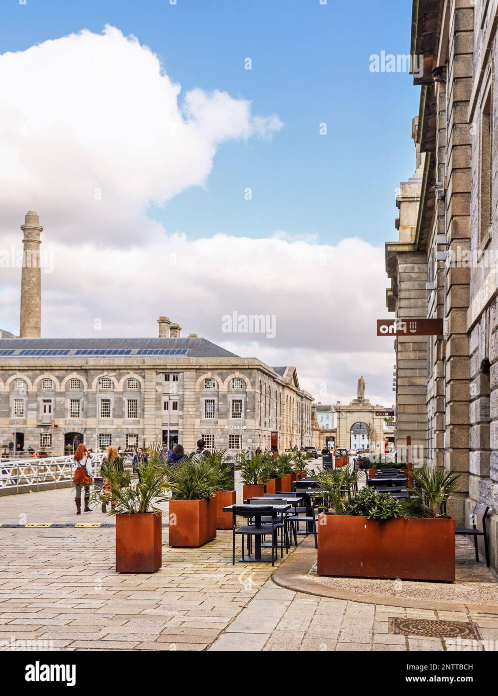 Emptyt tables outside of the new Pho restaurant at the Melville ...
