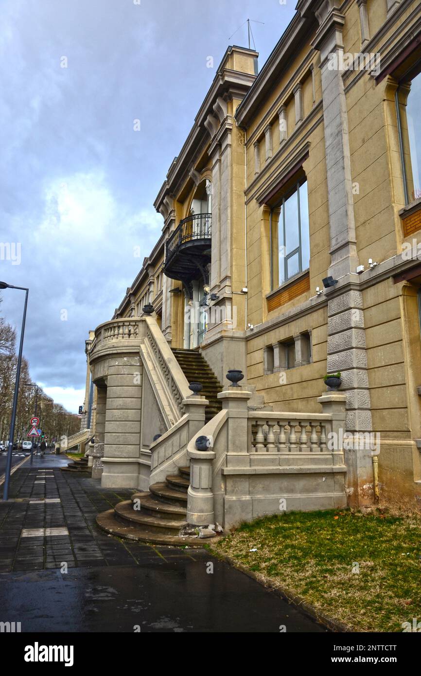 Em lyon business school hi-res stock photography and images - Alamy