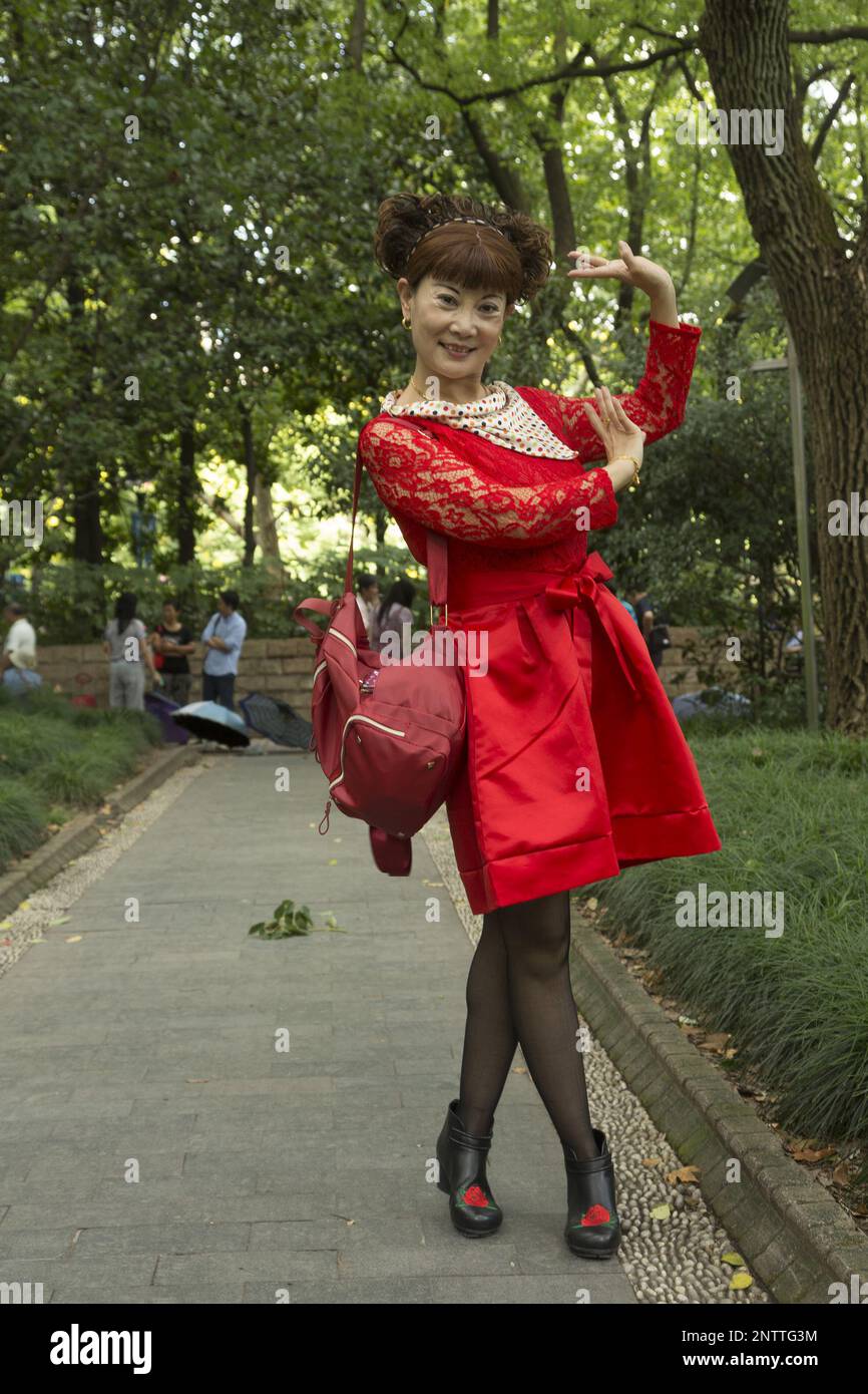 China shanghai fashion hi-res stock photography and images - Alamy