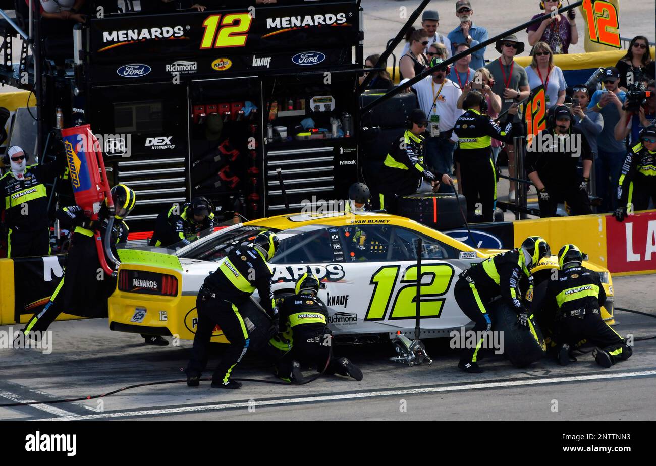 #12: Ryan Blaney, Team Penske, Ford Mustang Menards/Pennzoil Ford ...