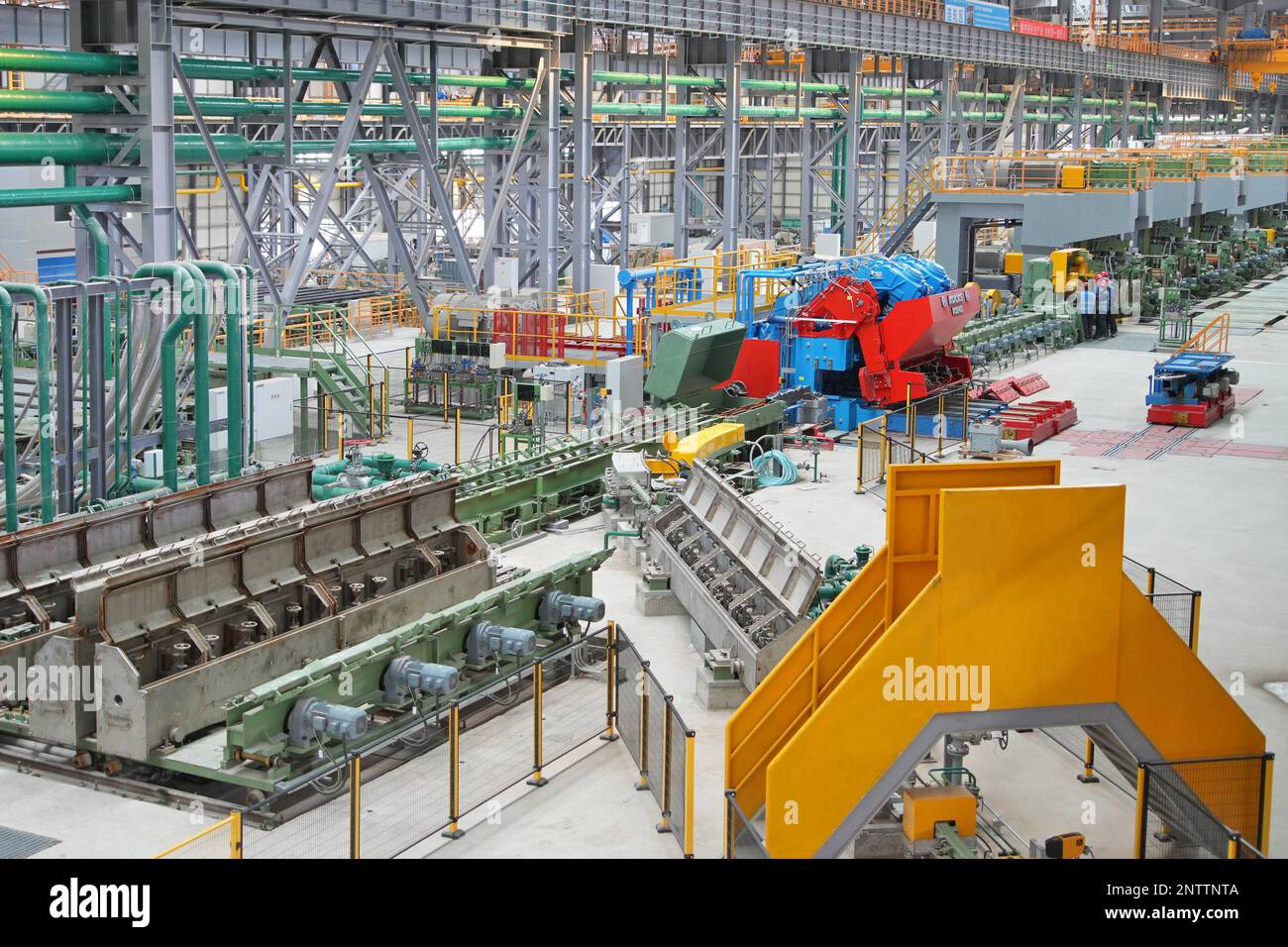 End of production line hi-res stock photography and images - Alamy