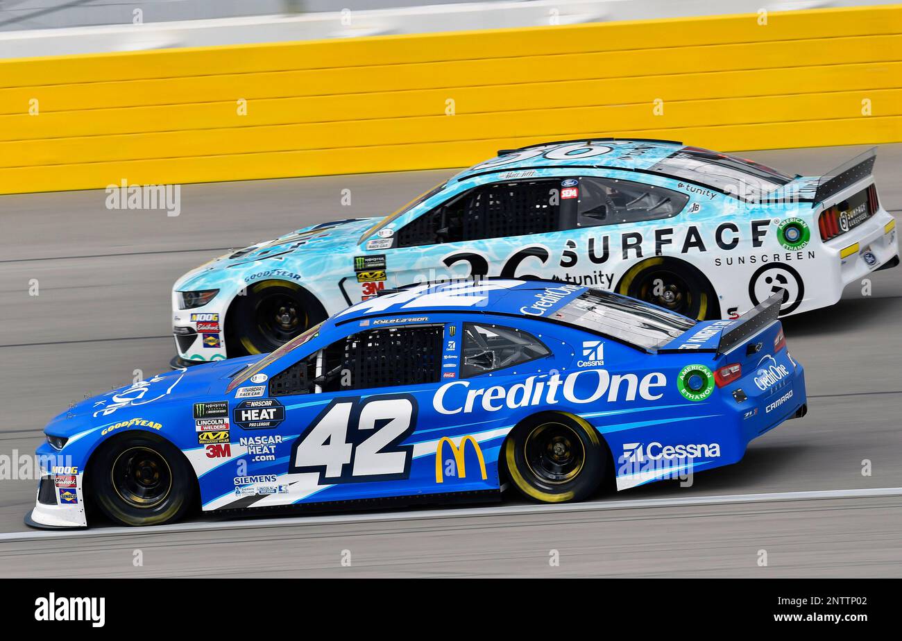 #42: Kyle Larson, Chip Ganassi Racing, Chevrolet Camaro Credit One Bank ...