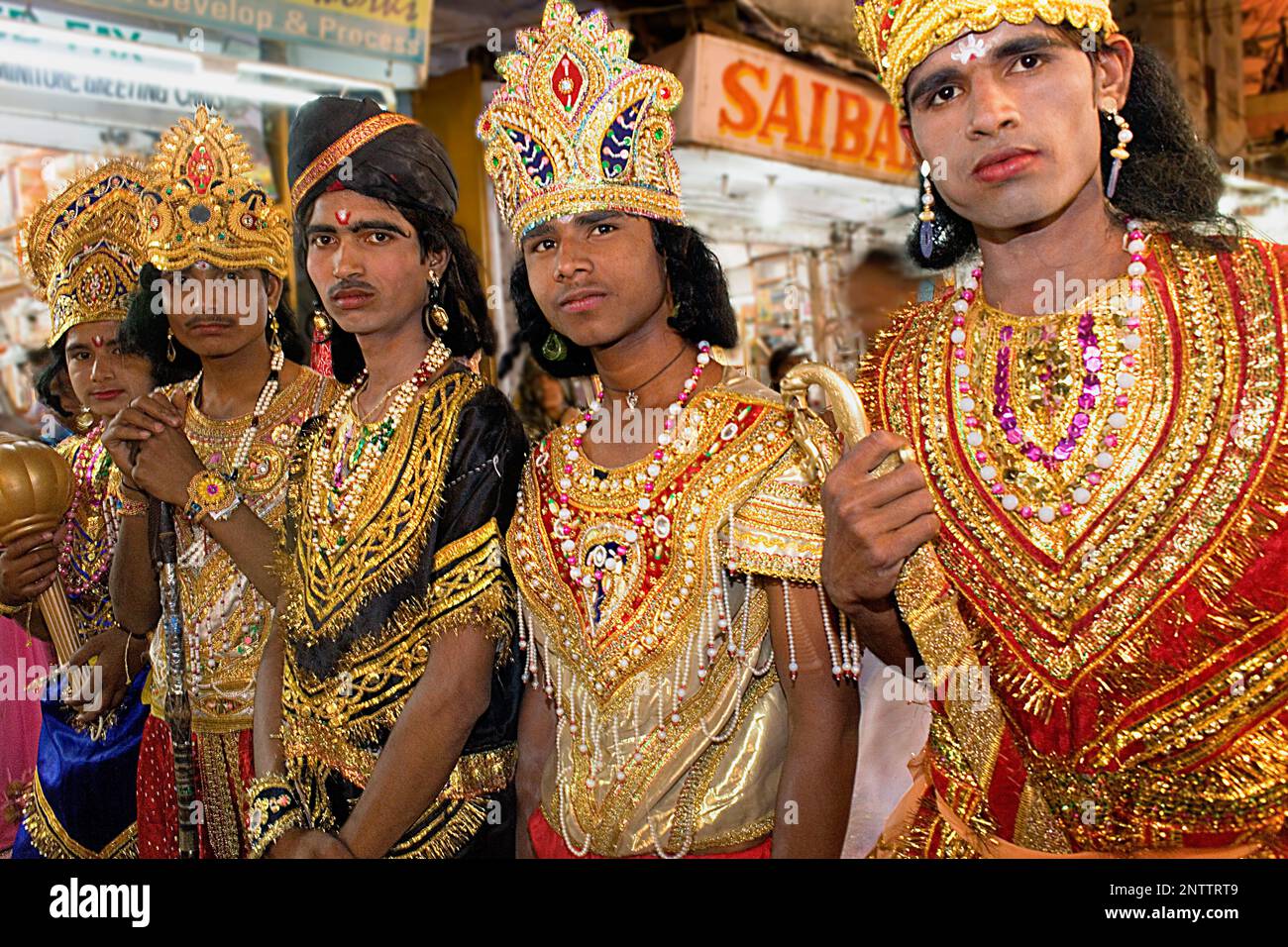 Gangaur festival,parade,pushkar, Rajasthan, india Stock Photo - Alamy