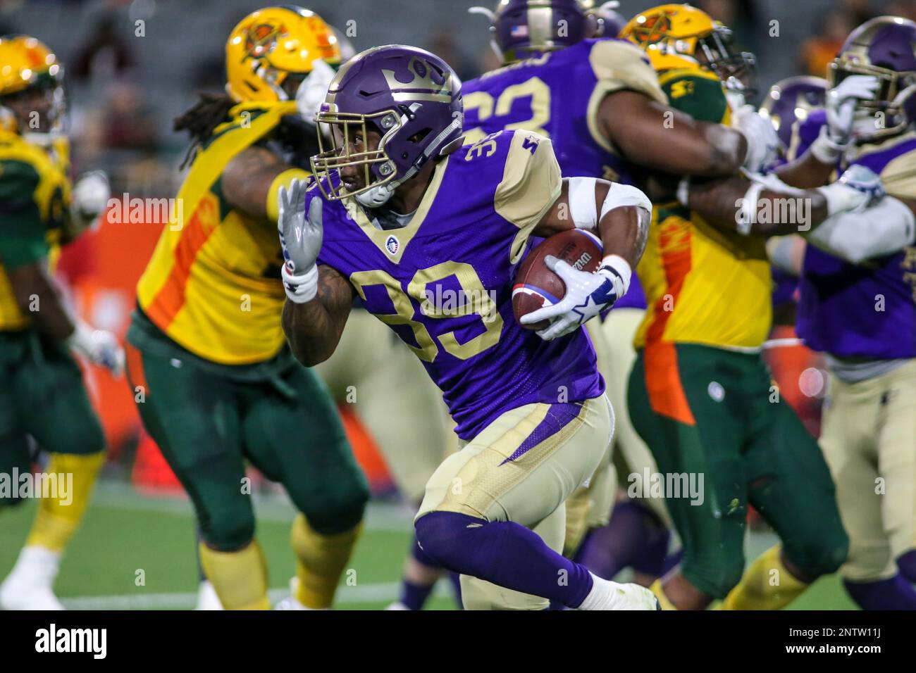 TEMPE, AZ - MARCH 03: Atlanta Legends running back Brandon Radcliff (39 ...