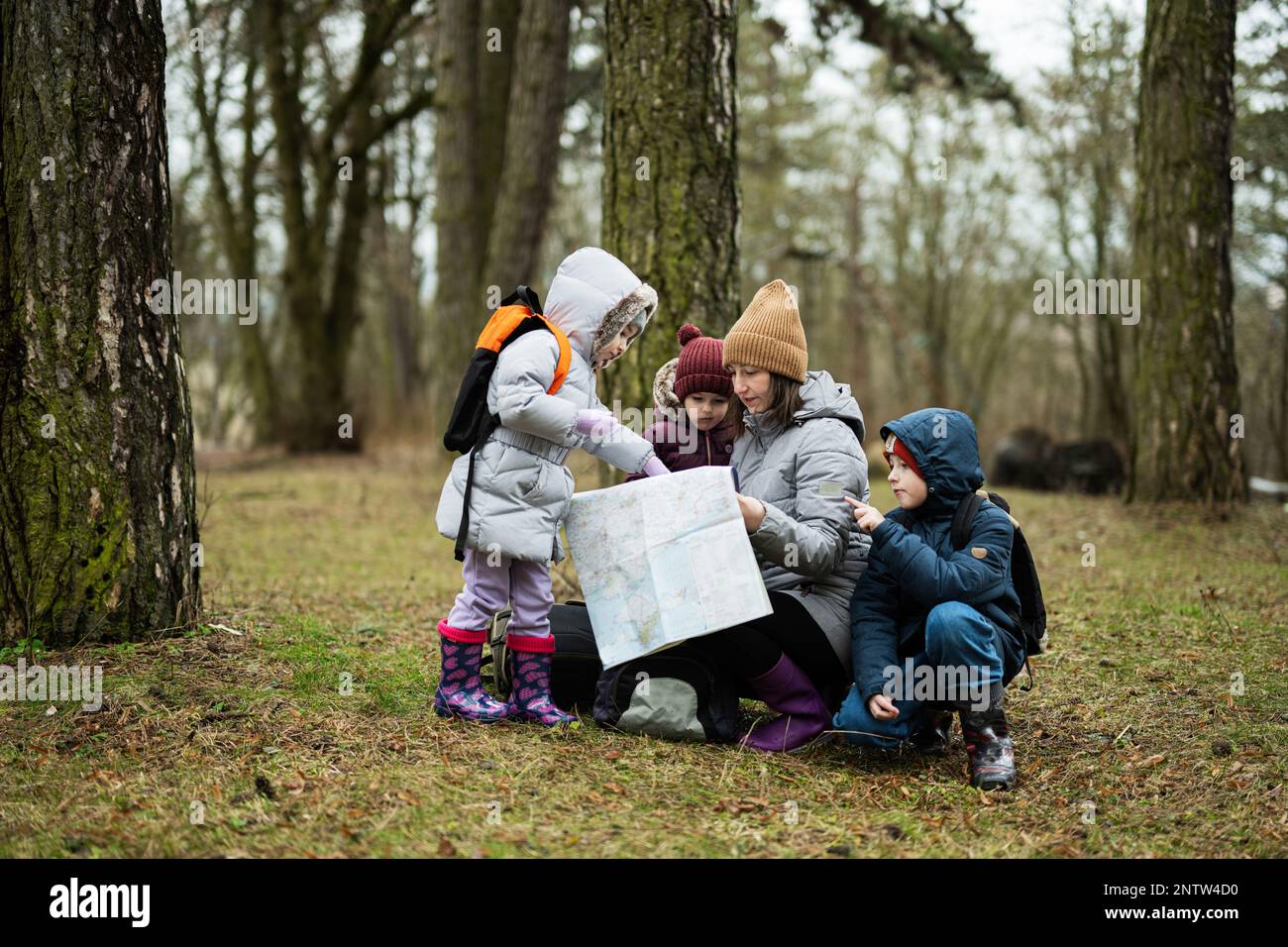 Children walking map hi-res stock photography and images - Alamy