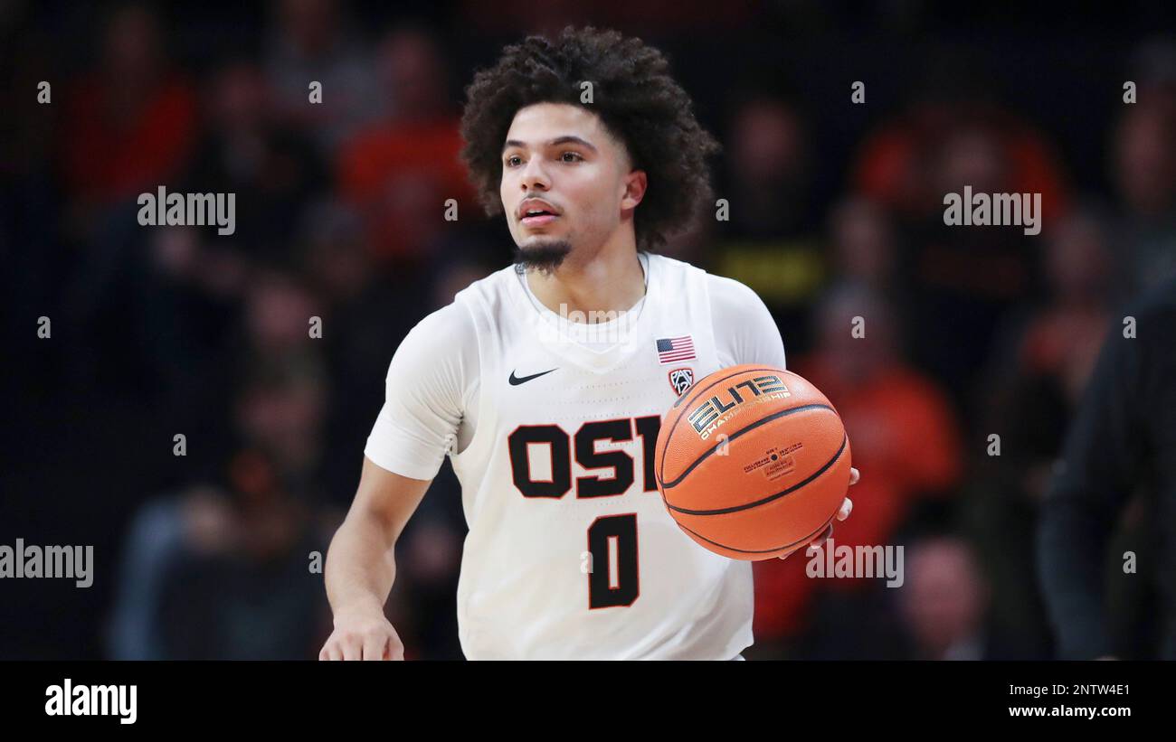 Oregon State guard Jordan Pope (0) plays during an NCAA college ...