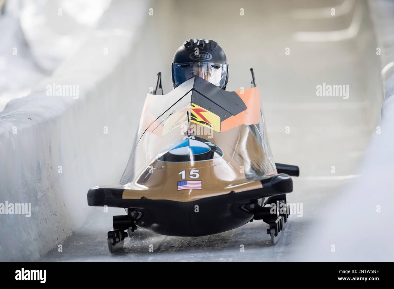 Brittany Reinbolt and Lauren Gibbs, of the United States, race down the ...