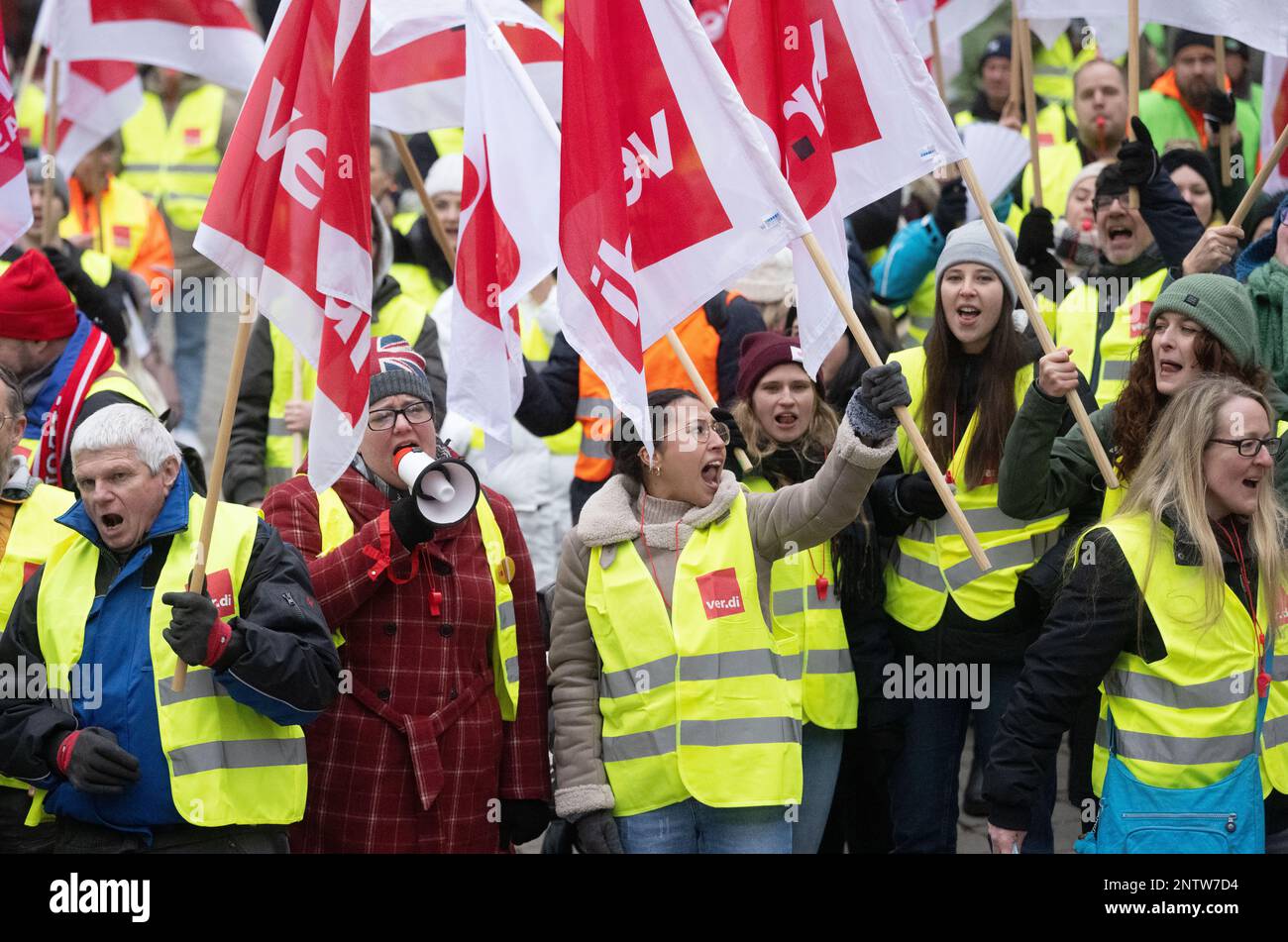 28 February 2023, Baden-Württemberg, Tübingen: Participants of a rally ...