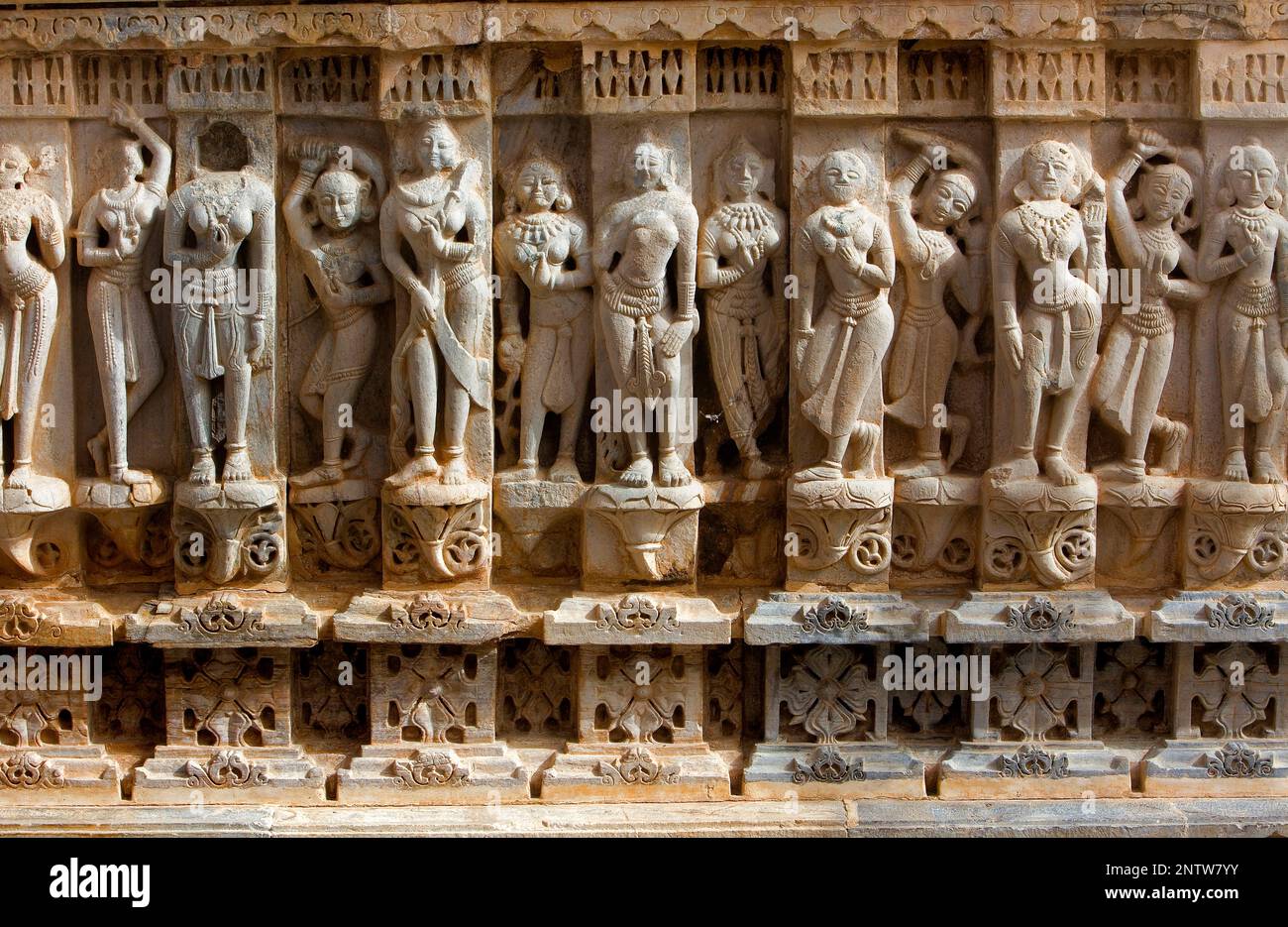 Detail,relief on the exterior wall of the Jagdish Temple,Udaipur ...