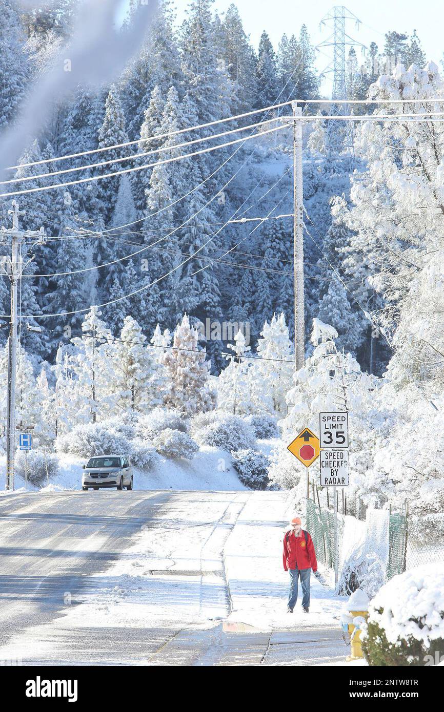 Grass Valley Atria Senior Living Center resident Don Belliss navigates ...